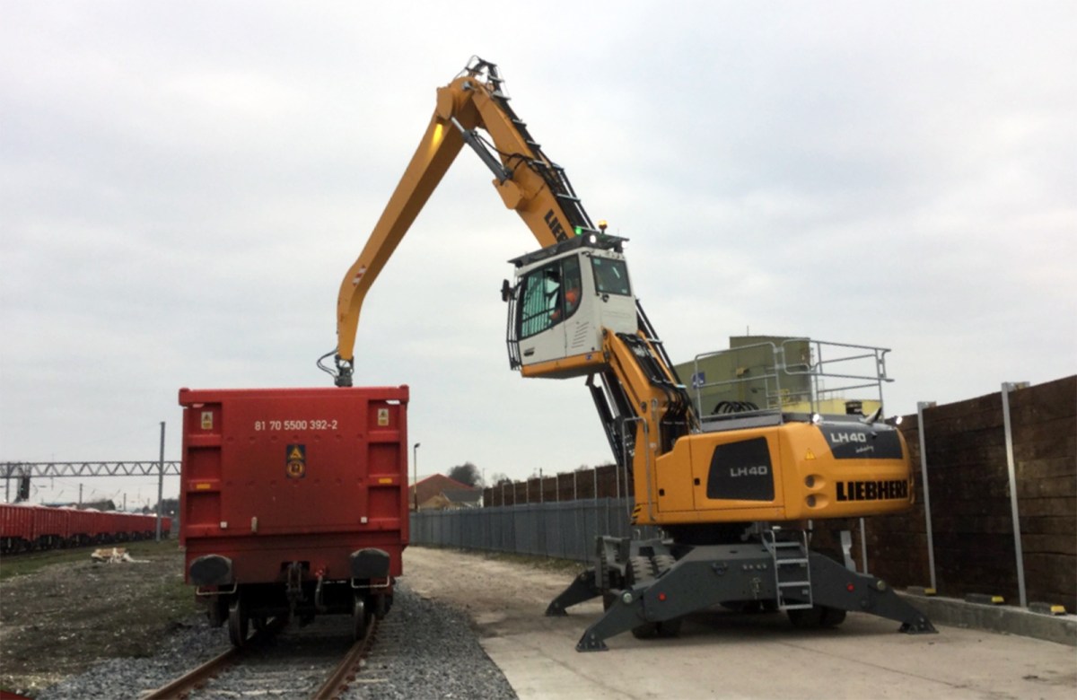 CEMEX: first train arrives into Luton – Intermodality – transport ...